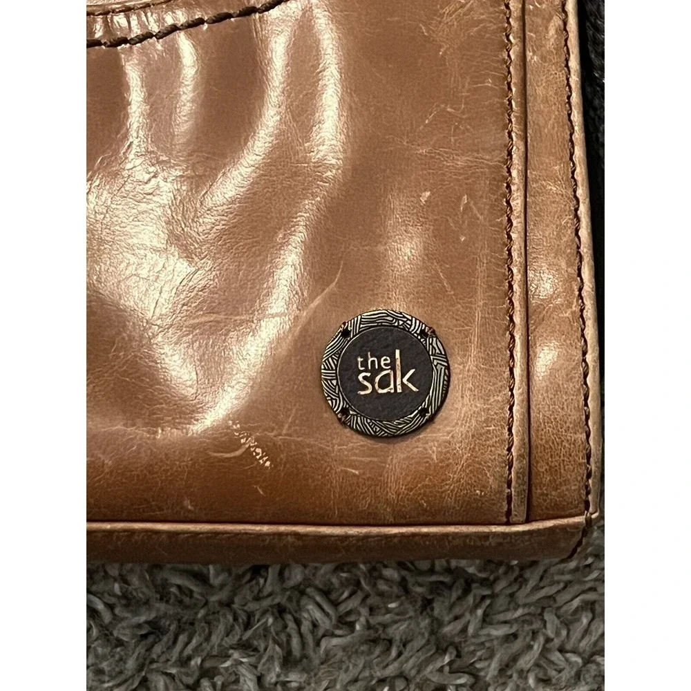 The Sak | Bags | Vintage The Sak Crossbody Purse 2 Tone Brown Leather ...